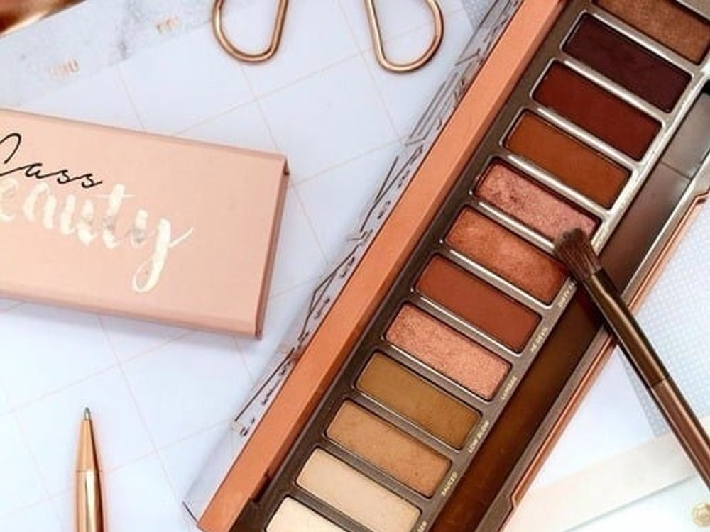 Everything You Need To Know About Going Platinum Blonde Society19 Uk